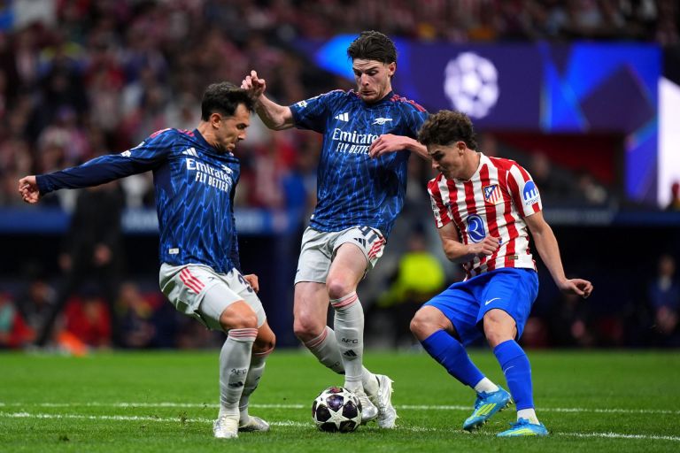 Barcelona told Atletico Madrid "are selling Julian Alvarez to Arsenal"